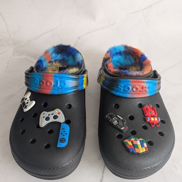 CROCS | Shoes | Crocs Kids Fuzzy Lined Clogs With Charms | Poshmark